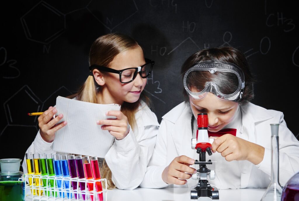 Why are Students able to Learn Faster with Visual Science Experiments?